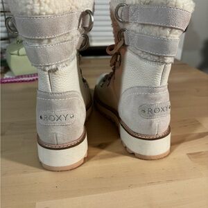 Roxy | Shoes | Roxy Brandi Ii White Winter Boots With Sherpa Lining ...